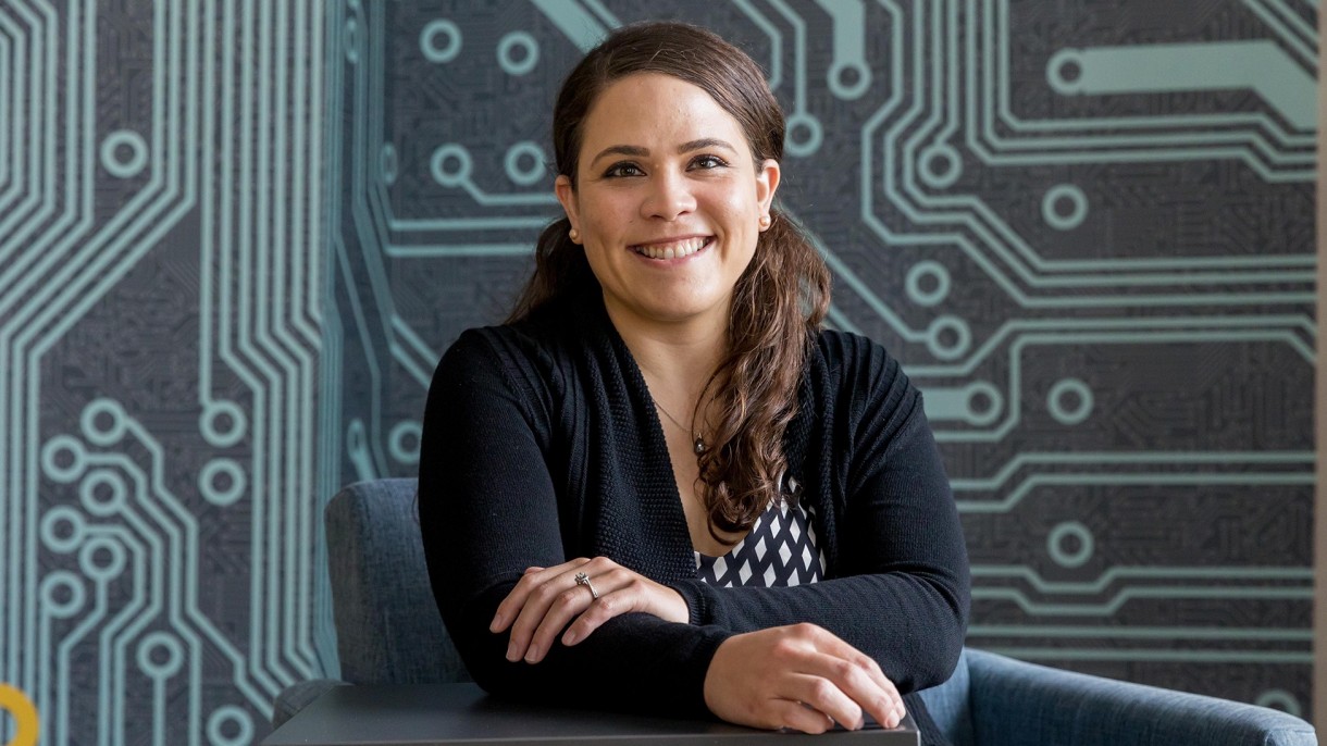 Girls Get Math | Stonehill Alumni Magazine | Stonehill College