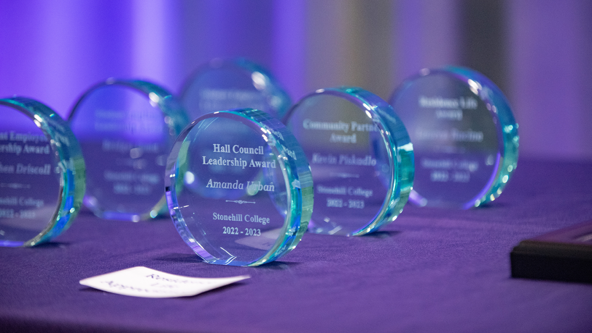 Student Life Awards | Stonehill College