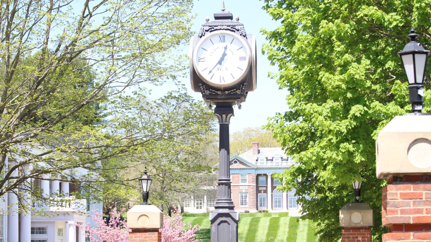Registration Information | Stonehill College