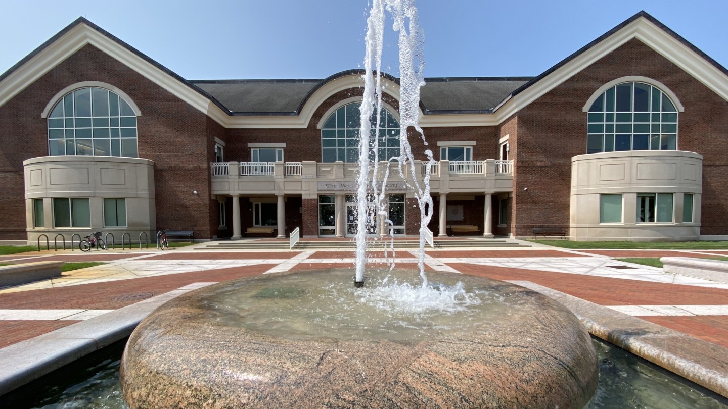 Fall 2021 Newsletters | Stonehill College
