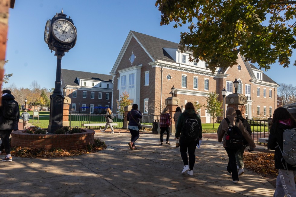 First-Gen Field Guide | Stonehill College