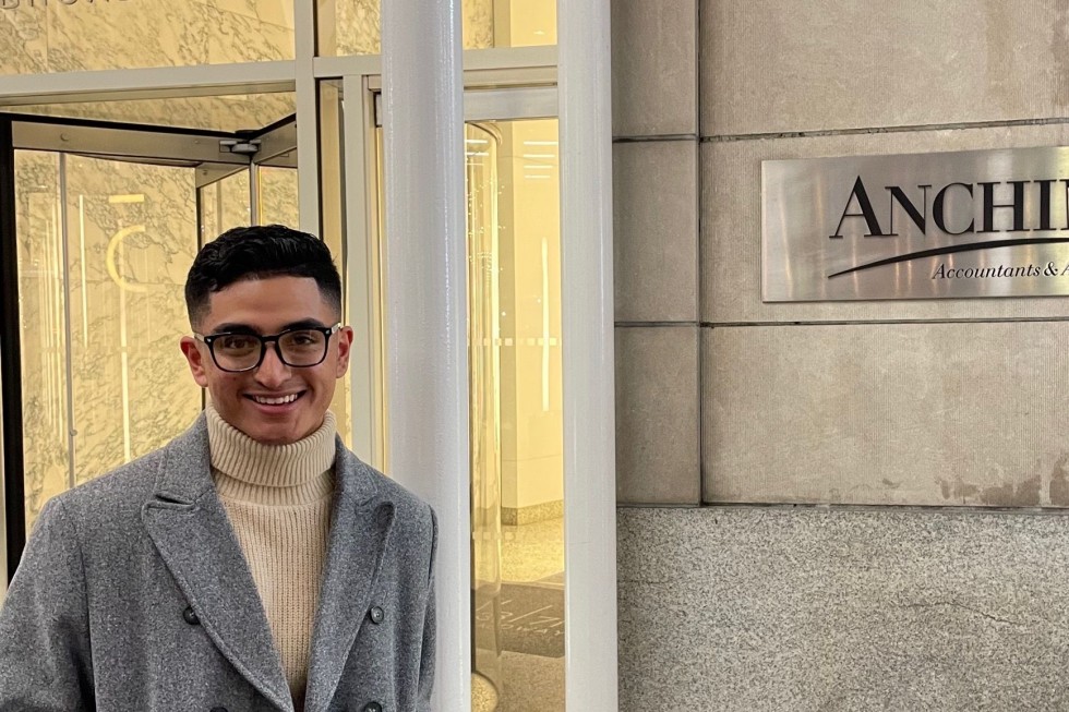 Meehan School of Business | Stonehill College