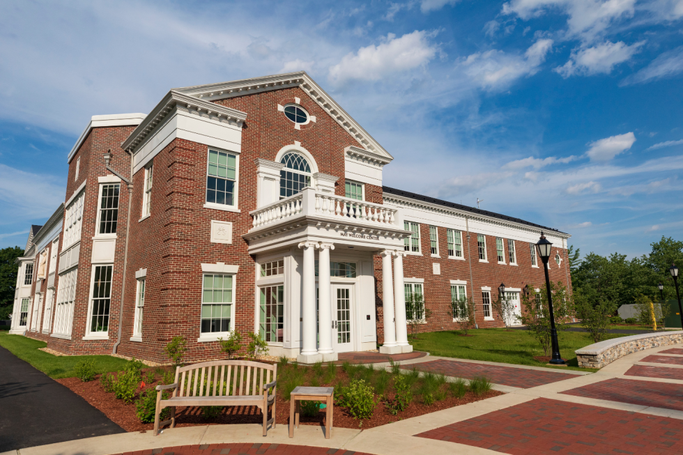 First-Gen Field Guide | Stonehill College