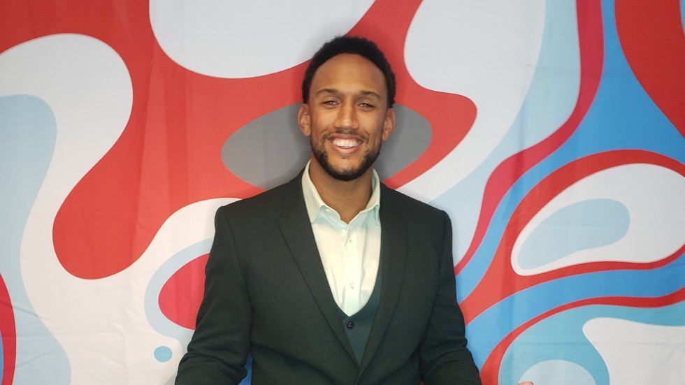 On America's Got Talent, Hickson Uses Voice for Good | Stonehill College