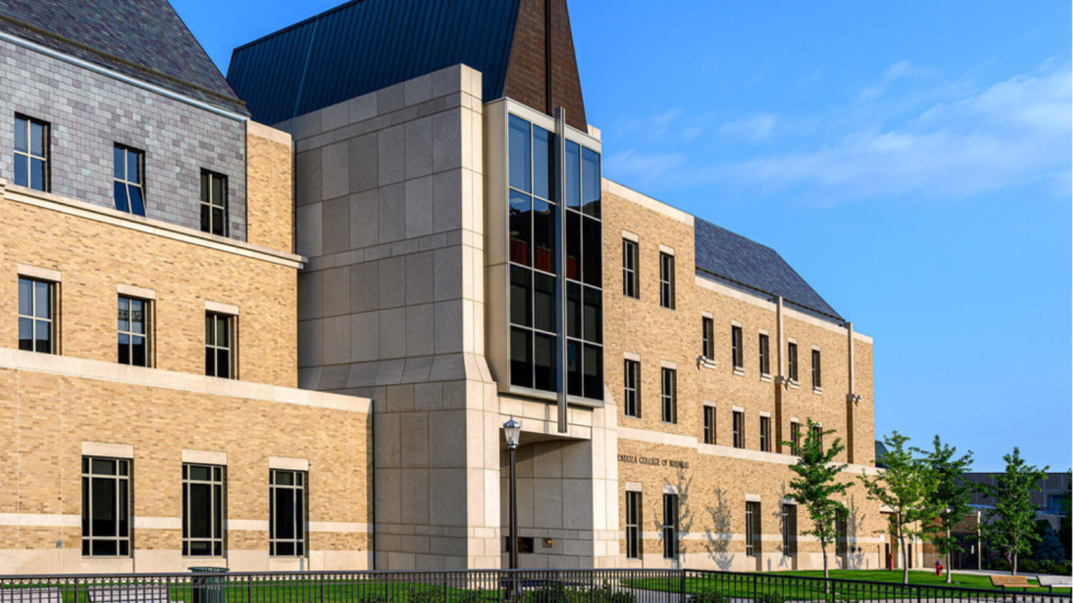 Notre Dame Graduate Business Programs Partner with Stonehill College ...