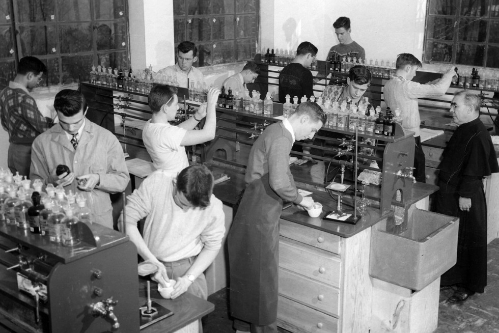 75 Years: Moments in Time | Stonehill Alumni Magazine | Stonehill College