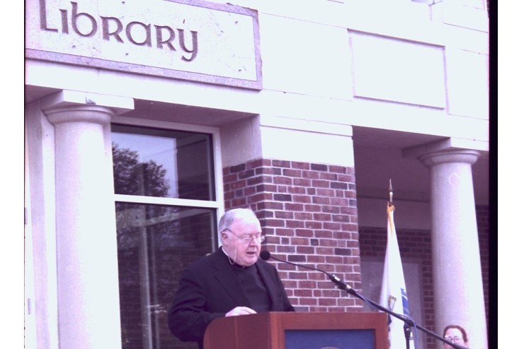 75 Years: Moments in Time | Stonehill Alumni Magazine | Stonehill College