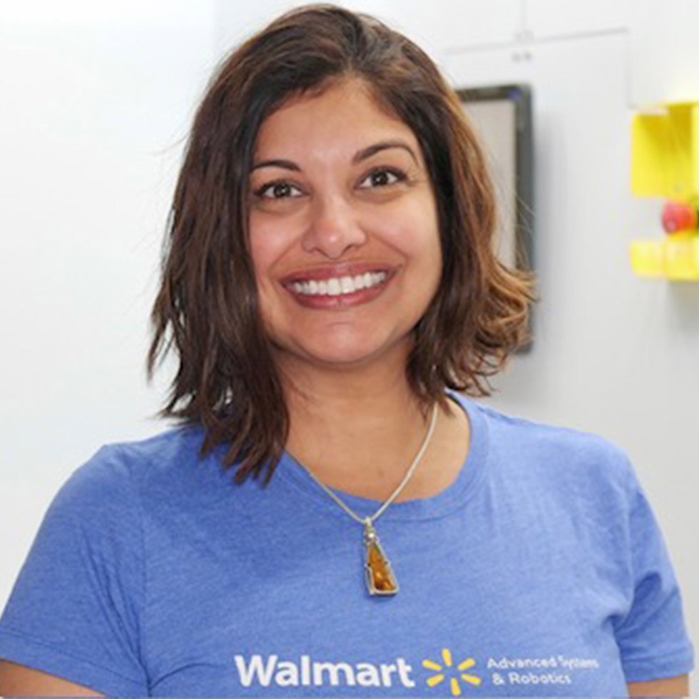 Five Questions with Suchi Pandey ’99 | Stonehill College