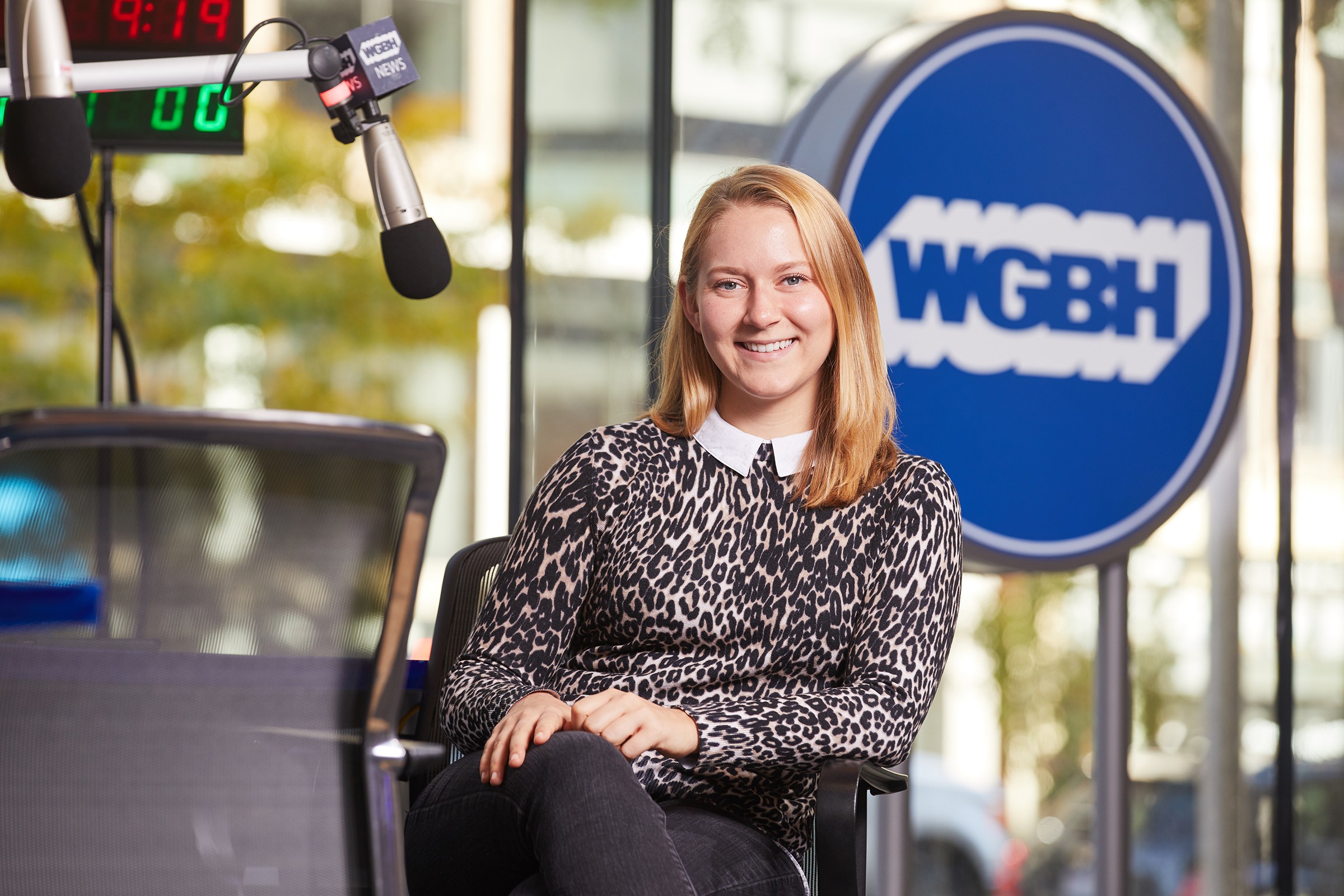 Thriving in a New Media World | Stonehill College