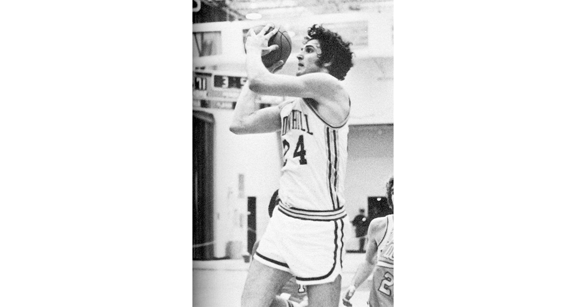 75 Years of Men's Basketball | Stonehill Alumni Magazine | Stonehill College